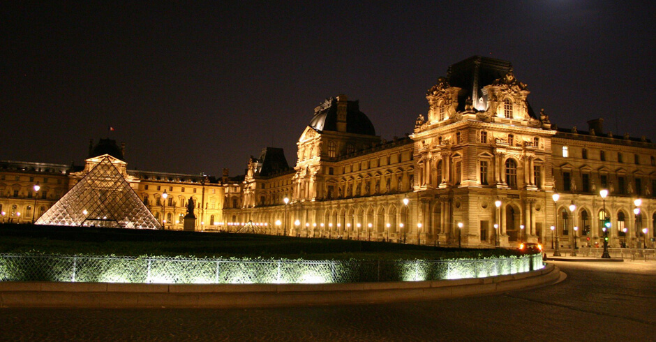 Top Museum Night Tours Around the World: The Louvre, Vatican and more!