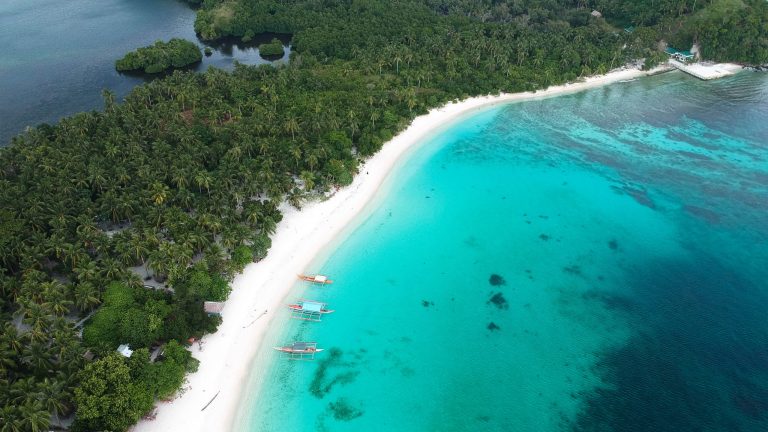 25 Best Beaches in the Philippines for Your Tropical Getaway