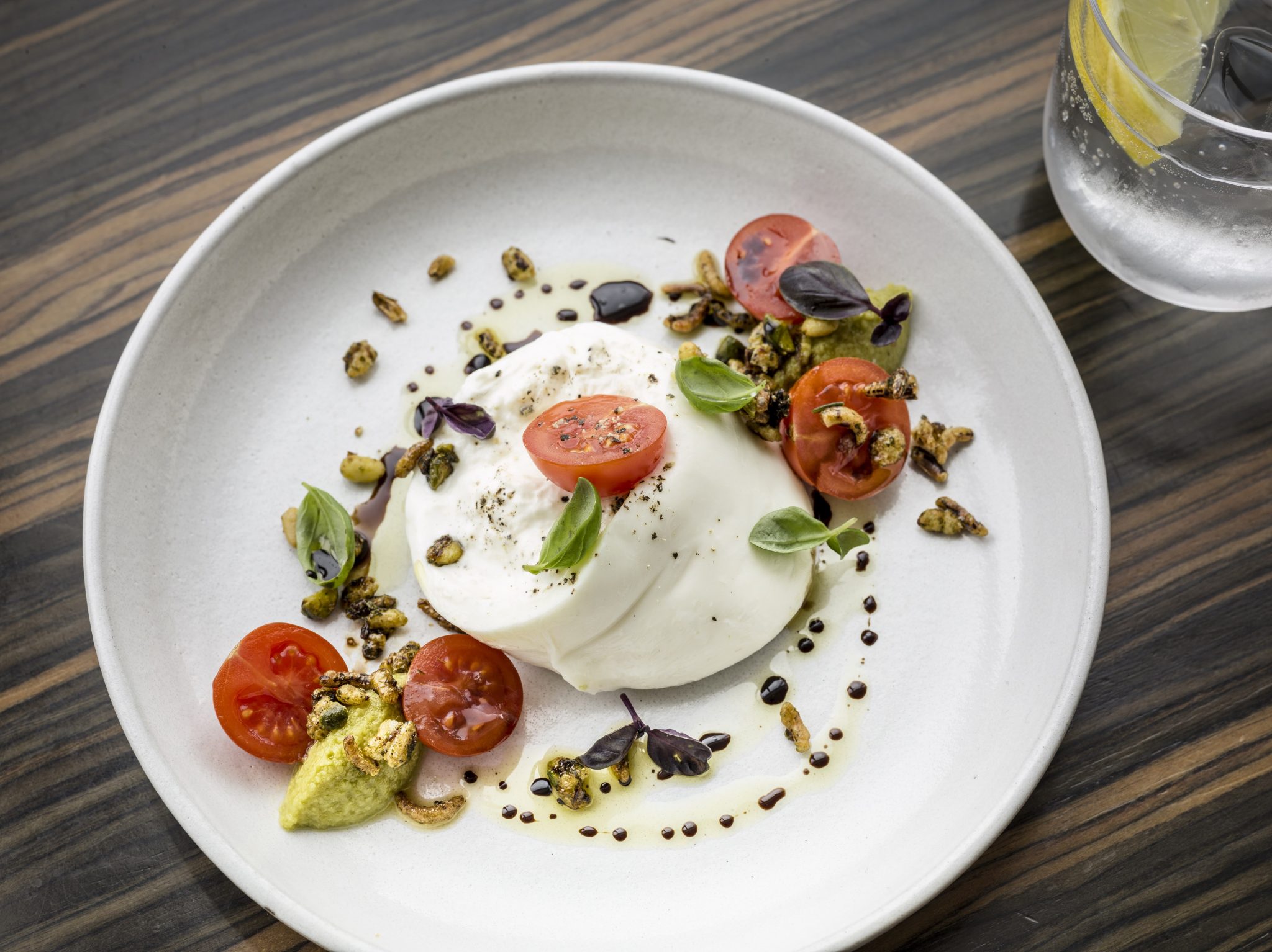 What is Oblix at The Shard? How To Decide Between East and West