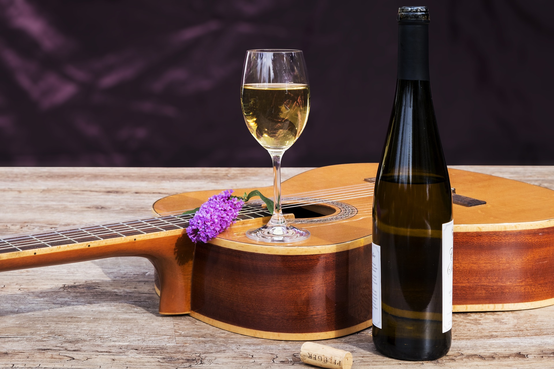 Ultimate Guide to Semillon: What is it, Taste, Pairings & Price