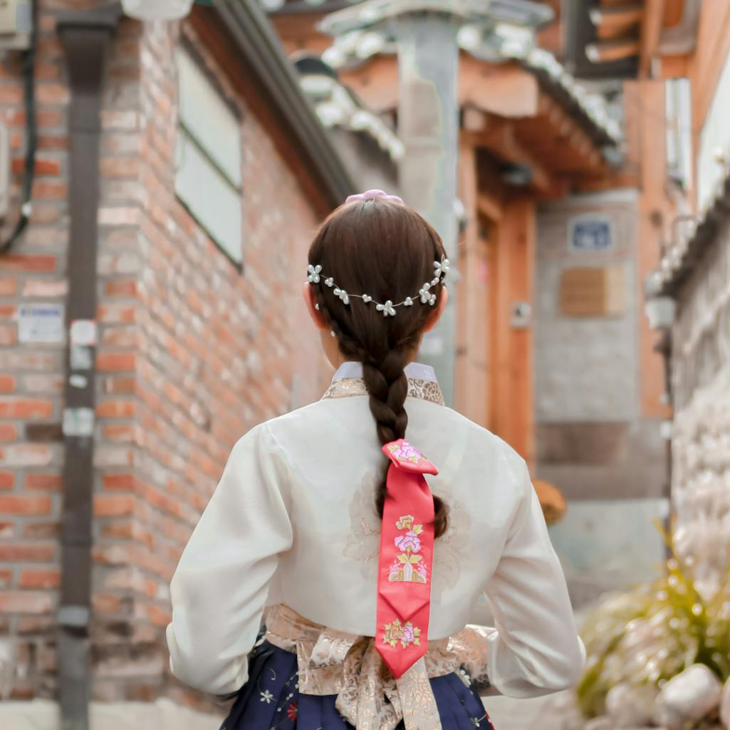 Birthday Traditions and Etiquette in Korea - Complete Guide